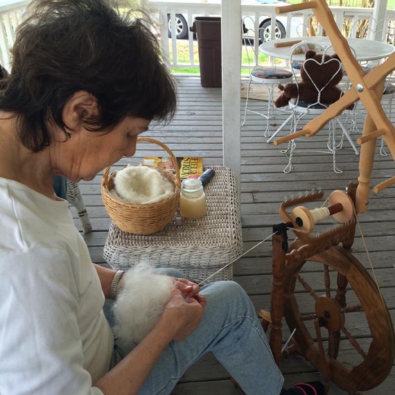 Spinning and Knitting with Great Pyrenees Fur - National Great Pyrenees ...